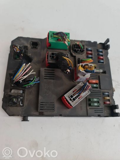 S118085200 Citroen C2 Fuse module, 25.00 € | RRR