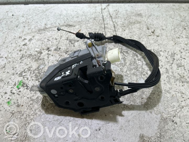 3C1837015A Volkswagen PASSAT B6 Front door lock, 20.00 € | RRR