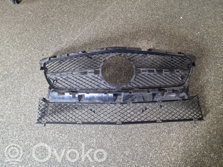 A1728880160 Mercedes-Benz SLK R172 Front bumper upper radiator grill ...