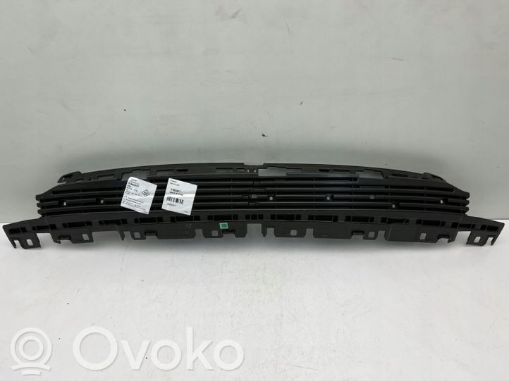 31663677 Polestar 2 Front bumper lower grill, 104.54 € | RRR