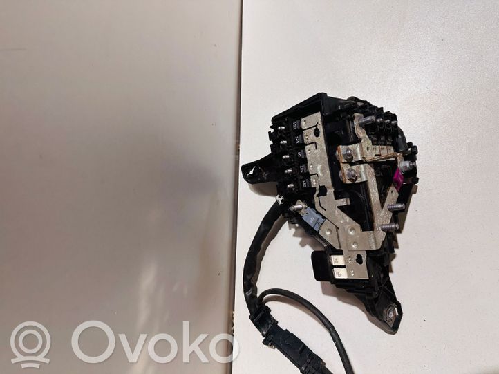 A2535404501 Mercedes-Benz GLC X253 C253 Boîte à fusibles, 25.00 € | OVOKO