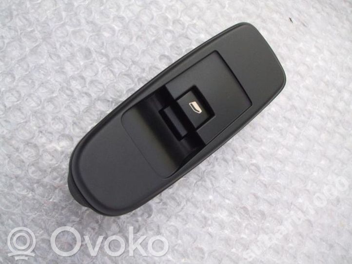Citroen C4 Grand Picasso Electric window control switch, 25.27 € | RRR