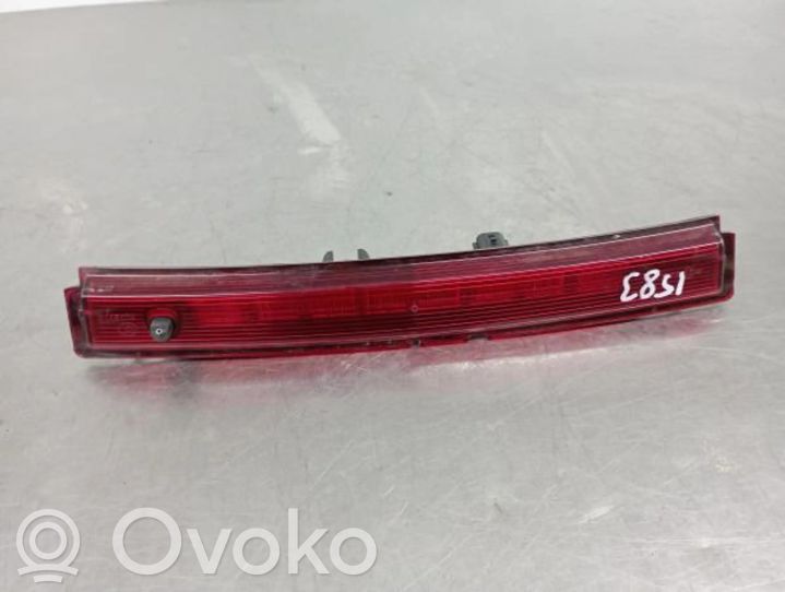 265902759R Renault Clio IV Third/center stoplight, 17.25 € | RRR