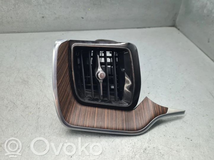 31417640 Volvo XC60 Dashboard, 46.00 € | RRR