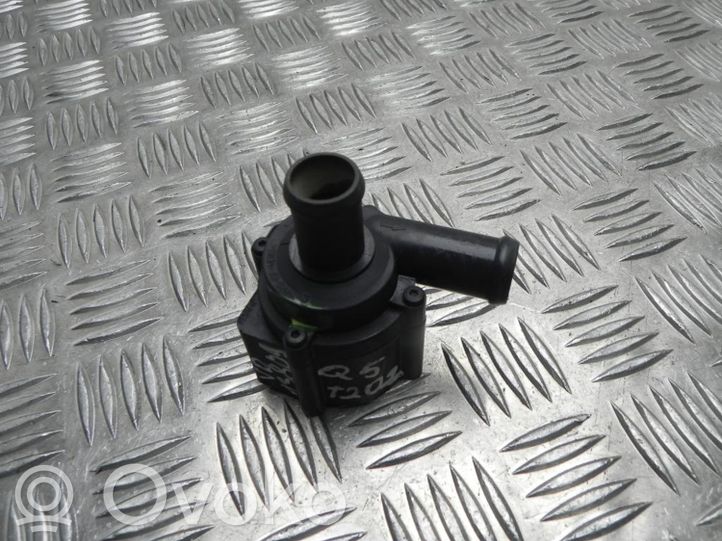 8K0965561A Audi Q5 SQ5 Electric auxiliary coolant/water pump, 10.00 € | RRR