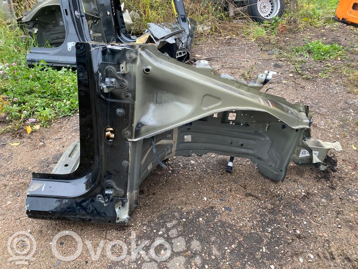 Tesla Model Y Front quarter panel, 800.00 € | RRR