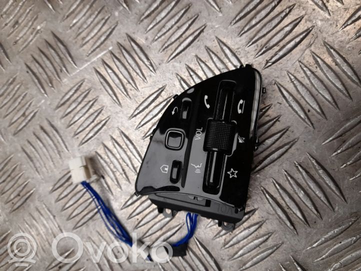 A0999050609 Mercedes-Benz Sprinter W907 W910 Steering wheel buttons ...