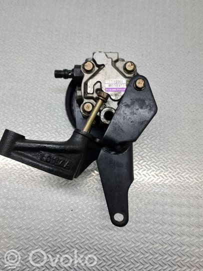 MR374897 Mitsubishi L200 Pompe de direction assistée, 30.00 € | OVOKO