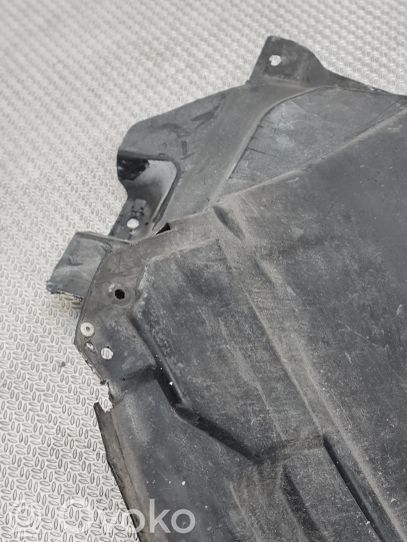 A2126903030 Mercedes-Benz E W212 Pare-boue passage de roue avant, 30.00 ...