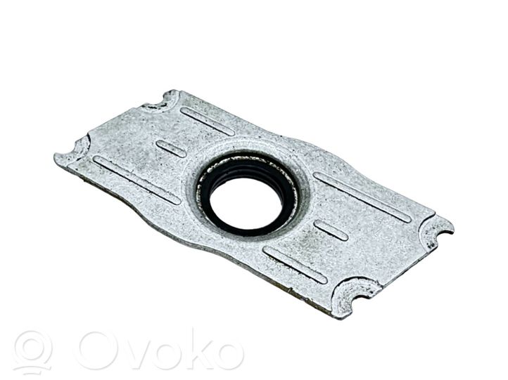 03L103113 Volkswagen PASSAT CC Support de pince d'injecteur de ...