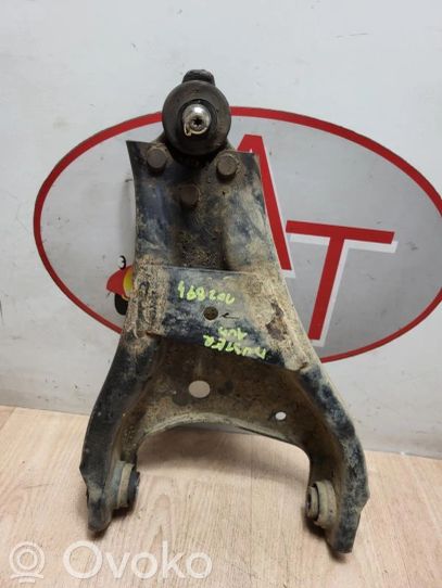 545001225R Dacia Duster Triangle bras de suspension inférieur avant, 35 ...