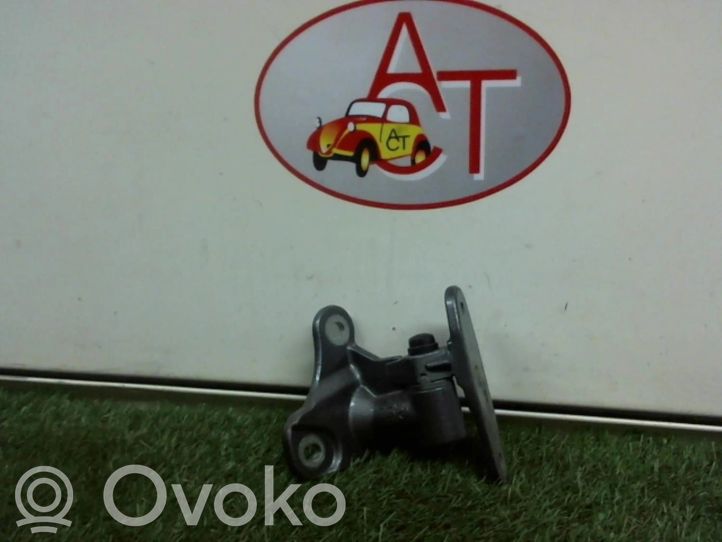 1567401600 Mercedes-Benz GLA W156 Kit de charnières de porte avant, 41. ...