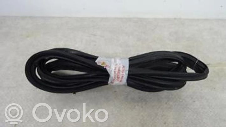 Subaru Impreza III Front door rubber seal, 35.00 € | RRR
