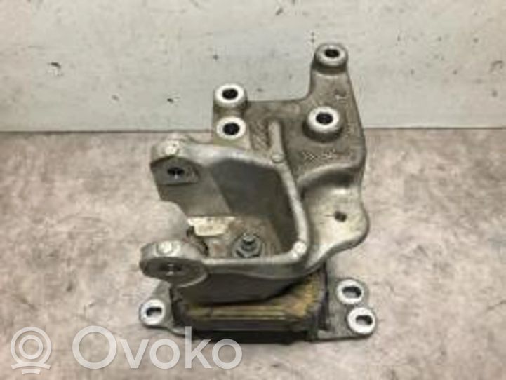 9805300680 Peugeot 508 Engine mount bracket, 41.00 € | RRR