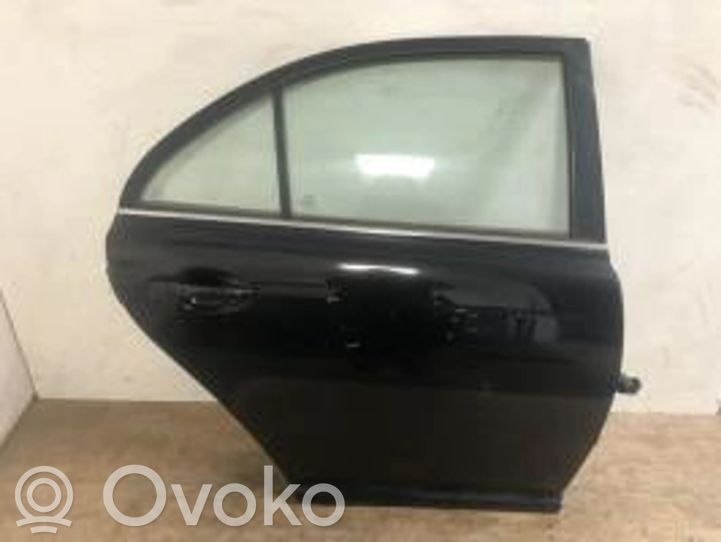 6700305110 Toyota Avensis T250 Rear door, 230.00 € | RRR