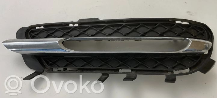 A2128851823 Mercedes-Benz E W212 Front bumper lower grill, 30.00 € | RRR