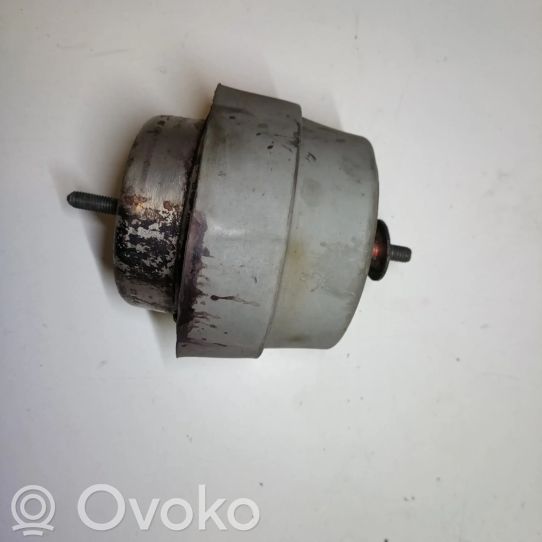 8E0199382 Audi A3 S3 A3 Sportback 8P Engine mount bracket, 40.59 € | RRR