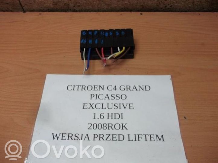 Citroen C4 Grand Picasso Boîte à fusibles, 8.65 € | OVOKO