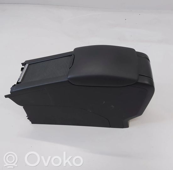 Volvo XC60 Center console, 102.60 € | RRR