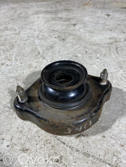 Volvo S40, V40 Coil spring mount, 5.00 € | RRR