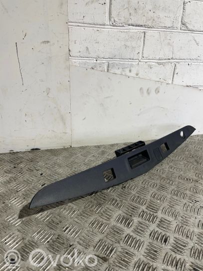 A2077500393 Mercedes-Benz E C207 W207 Trunk door license plate light ...