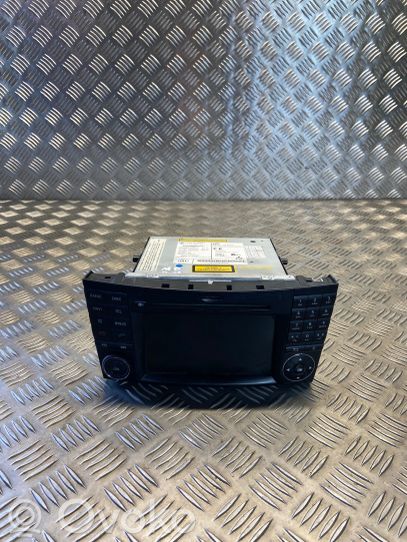 A2119060700 Mercedes-Benz E W211 Radio/CD/DVD/GPS head unit, 275.00 € | RRR