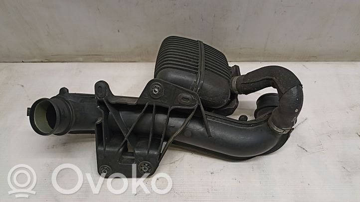 8K0145673AJ Audi Q5 SQ5 Įsiurbimo rezonatorius, 90.00 € | RRR