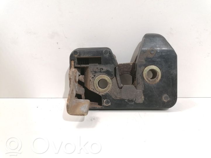 191827505 Volkswagen Golf II Serrure de loquet coffre, 10.00 € | OVOKO