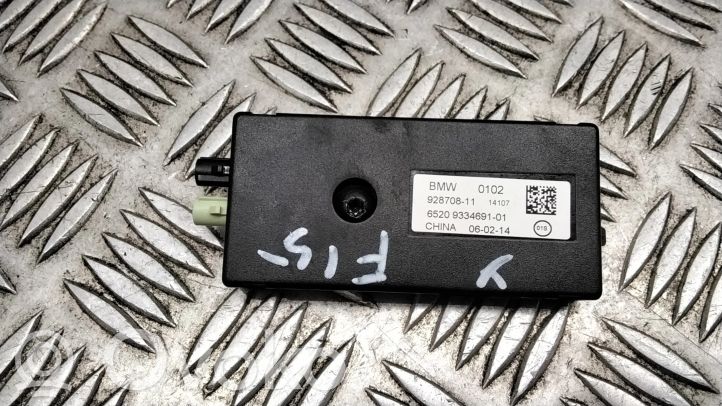 92870811 BMW X5 F15 Aerial antenna amplifier, 8.00 € | RRR