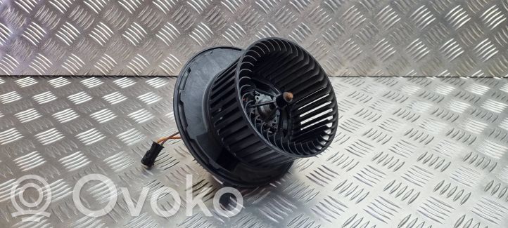 A1698200642 Mercedes-Benz B W245 Heater fan/blower, 15.00 € | RRR
