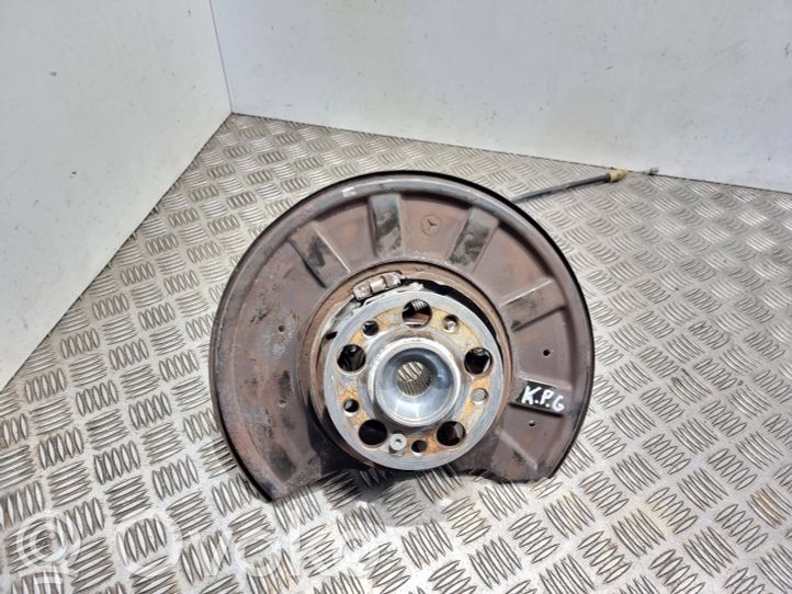 Mercedes-Benz E W212 Rear wheel hub, 25.00 € | RRR