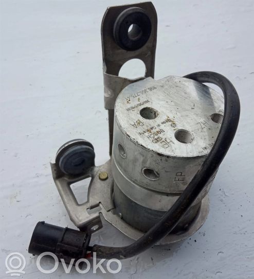 99635577541 Porsche 911 996 Hydraulic servotronic pressure valve, 10.59 ...