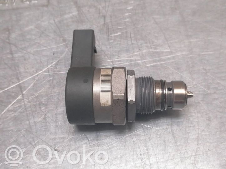 0281002481 BMW 1 E81 E87 Fuel pressure regulator, 10.00 € | RRR