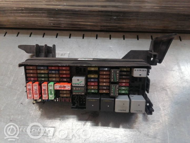 A1645402372 Mercedes-Benz ML W164 Fuse module, 9.00 € | RRR