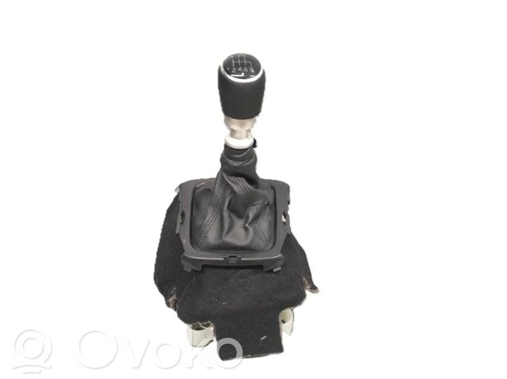 Suzuki SX4 S-Cross Gear selector/shifter (interior), 43.67 € | RRR