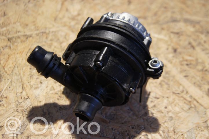 8637953 BMW M4 F82 F83 Electric auxiliary coolant/water pump, 75.00 € | RRR