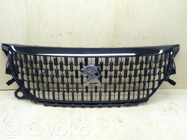9825860780 Peugeot 2008 II Front bumper upper radiator grill, 186.71 ...
