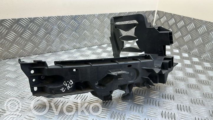 8R0805608 Audi Q5 SQ5 Headlight/headlamp mounting bracket, 70.00 € | RRR
