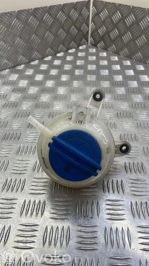 8Z0121407A Porsche Cayenne (92A) Coolant expansion tank/reservoir, 25. ...