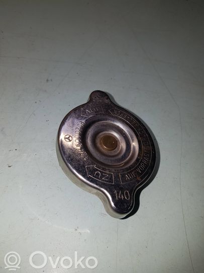 1245000206 Mercedes-Benz Vito Viano W638 Vase d'expansion / bouchon de ...