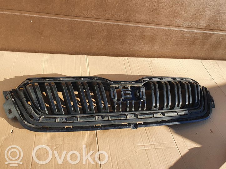 658853653 Skoda Kamiq Front bumper upper radiator grill, 66.55 € | RRR