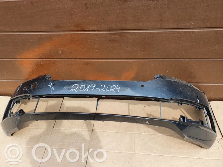 3V0807221F Skoda Superb B8 (3V) Front bumper, 125.00 € | RRR