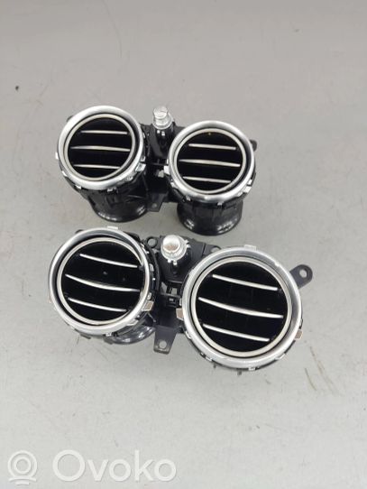 A2138307800 Mercedes-Benz E W213 Dash center air vent grill, 20.00 € | RRR