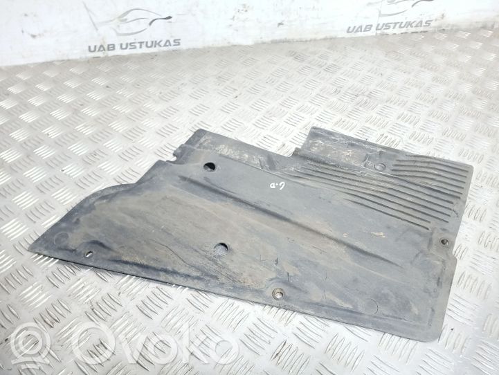 4F0825215 Audi A6 S6 C6 4F Couvre soubassement arrière, 8.00 € | OVOKO