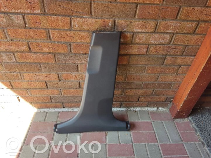 85846-D7000 Hyundai Tucson TL (B) pillar trim (bottom), 19.00 € | RRR
