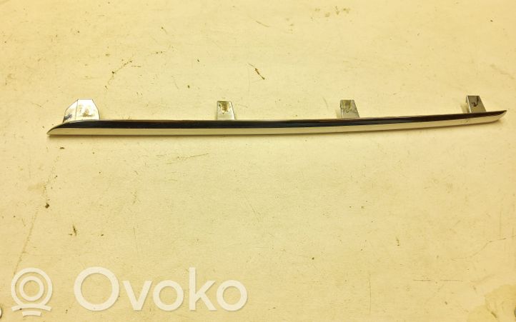 A2128852321 Mercedes-Benz E W212 Grille calandre supérieure de pare ...