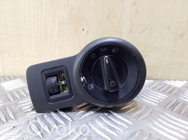 3B0941531B Skoda Octavia Mk1 (1U) Light switch, 12.00 € | RRR