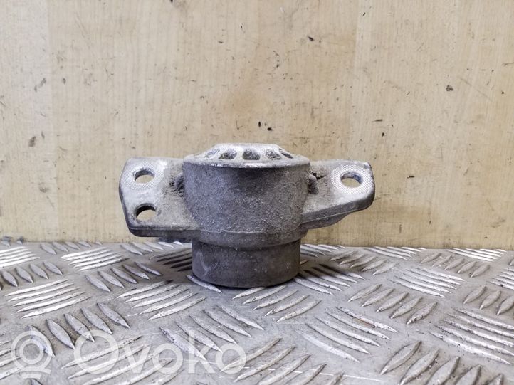 4G0513353A Audi A6 C7 Support d'amortisseur avant, 9.00 € | OVOKO