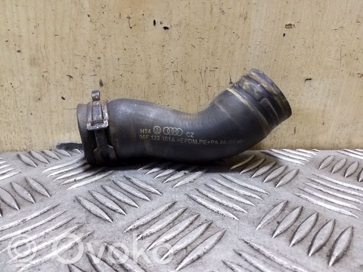 06F122101A Skoda Octavia Mk2 (1Z) Engine coolant pipe/hose, 8.00 € | RRR