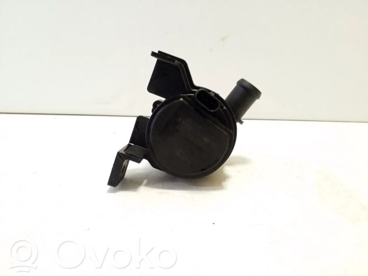 0392023249 Jaguar XE Electric auxiliary coolant/water pump, 35.00 € | RRR